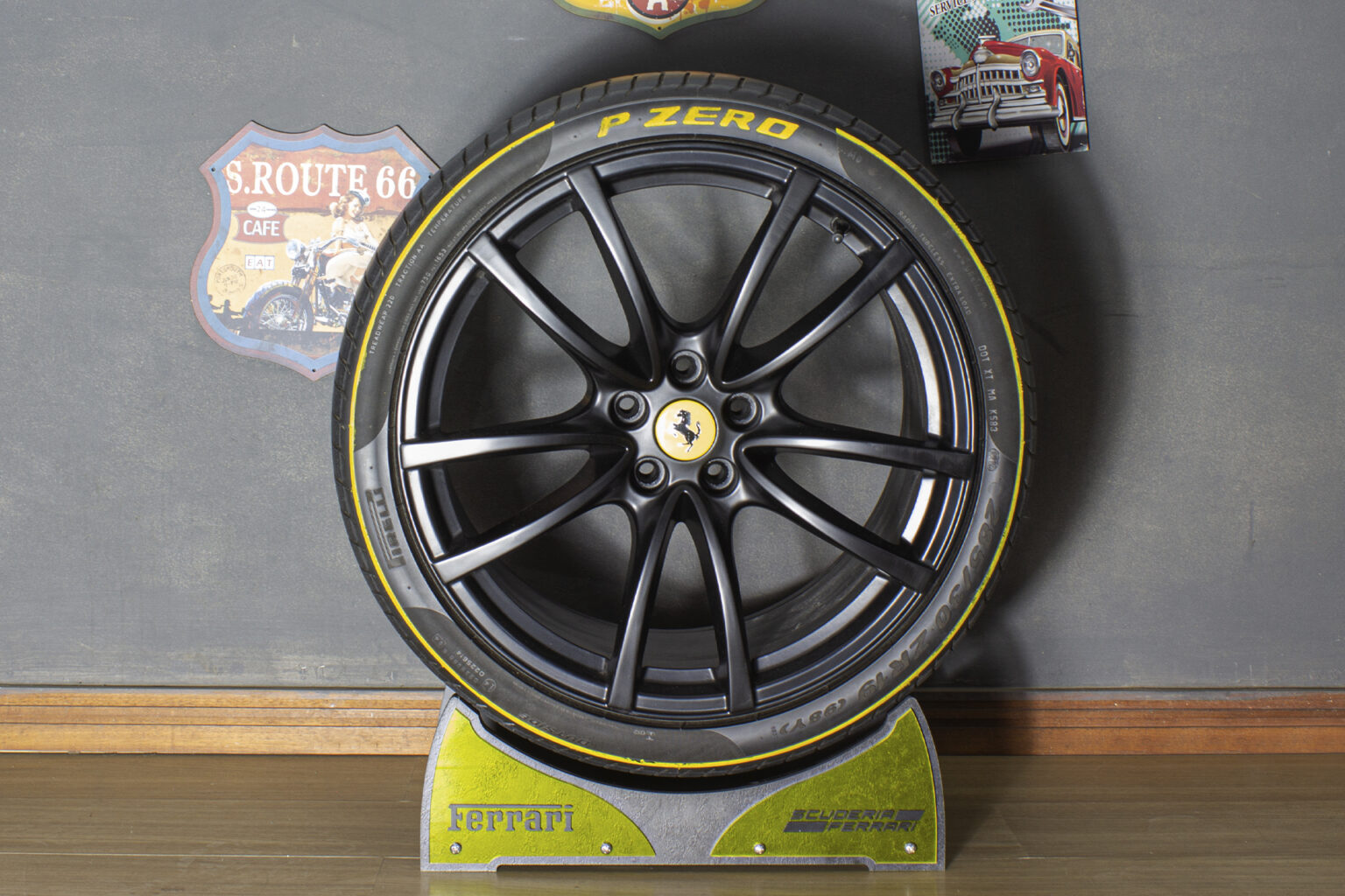 Roda Ferrari 430 Scuderia para decoração - Ele Vai Pra Escola - Ele vai ...